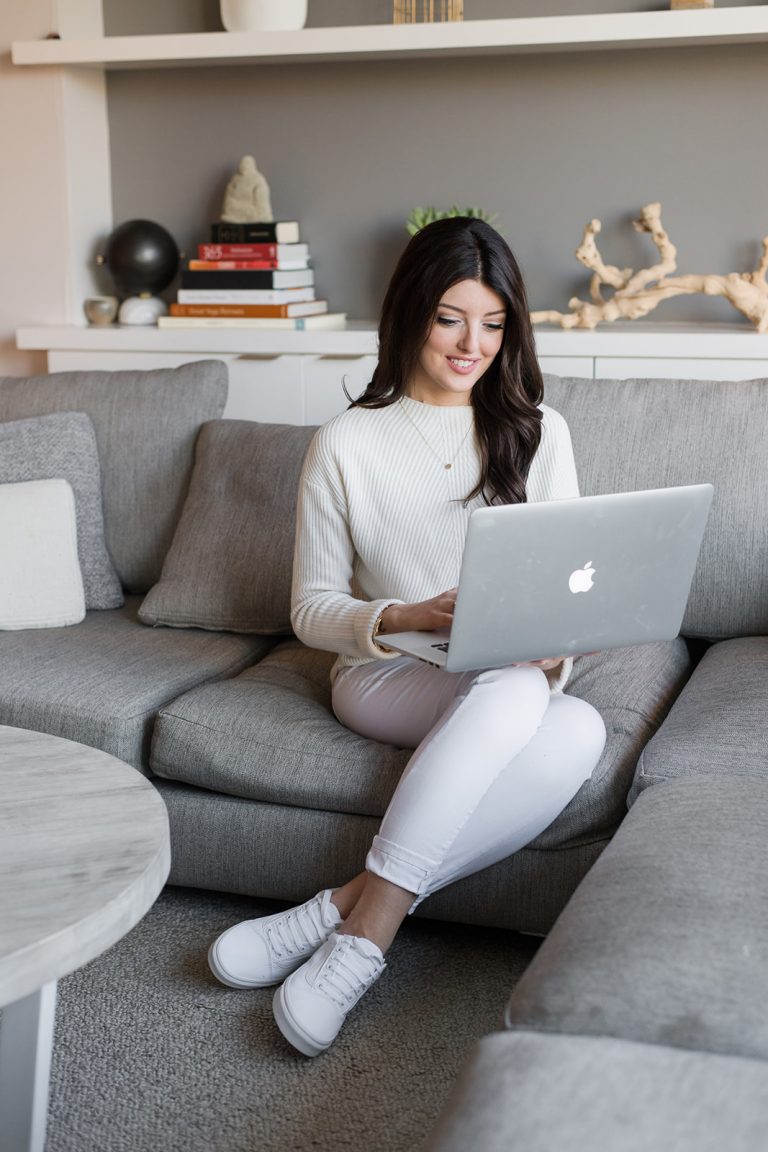 Chelsea Clarke | Founder, Creator & Business Intermediary